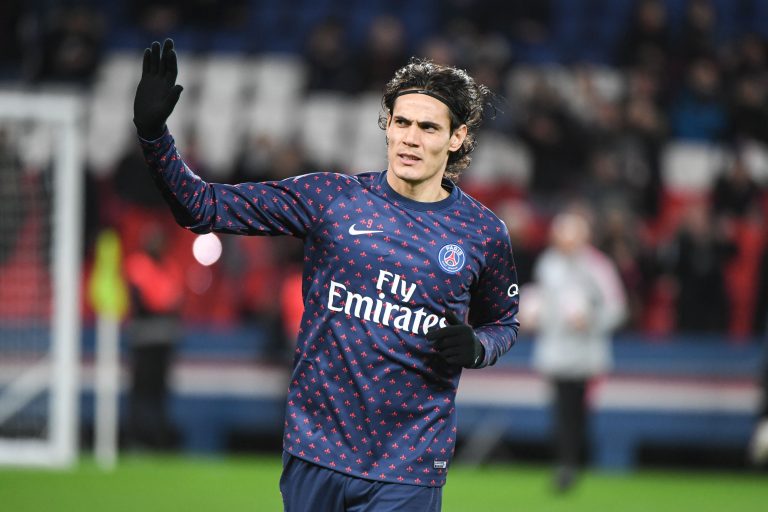 Chelsea to move for Cavani