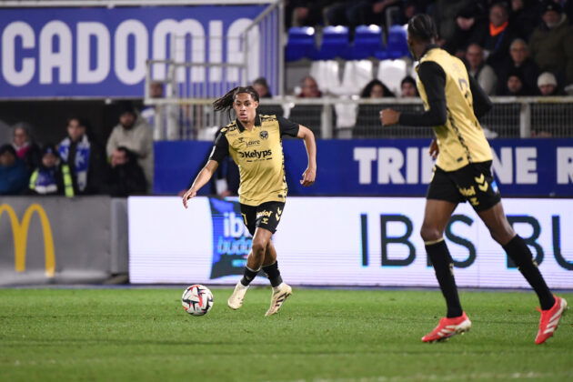 Official: Chelsea have signed midfielder Mathis Amougou from Saint-Etienne